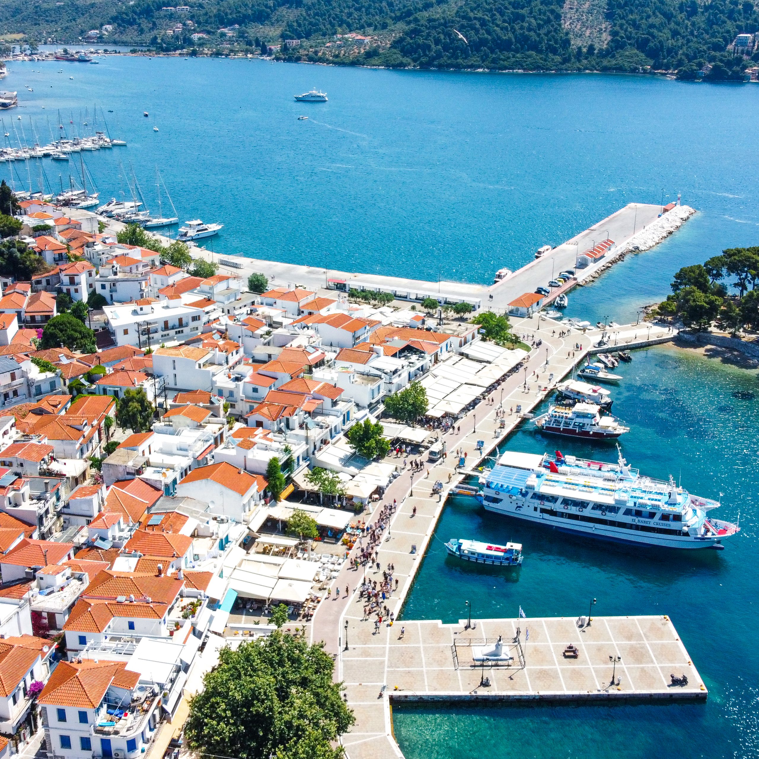 Skiathos now has the transport it deserves - Συγκοινωνίες Σκιάθου