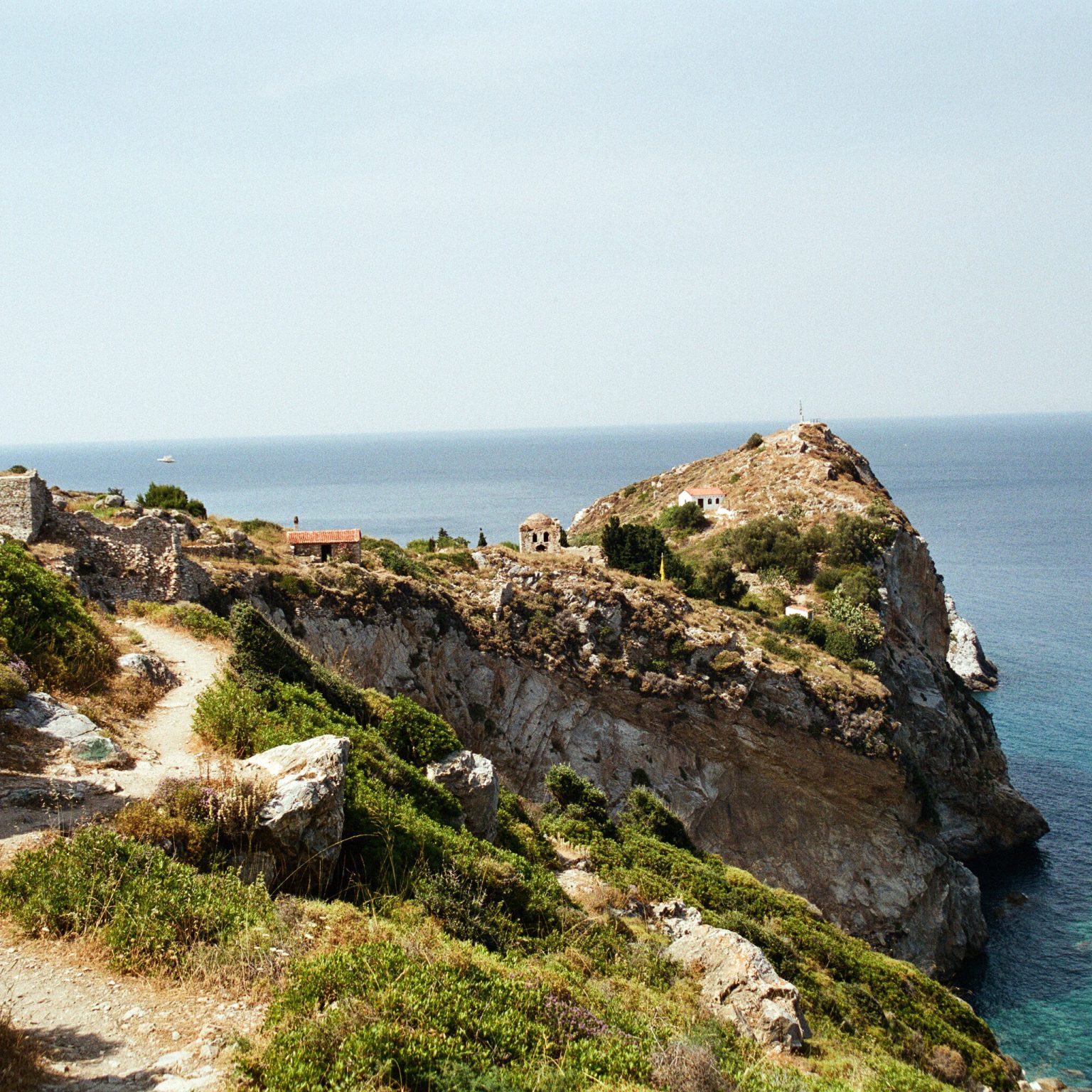 The top attractions of Skiathos - Συγκοινωνίες Σκιάθου